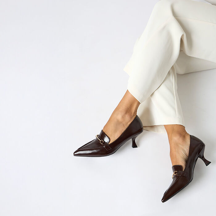Mocassins brillants brun foncé pour femme - Primadonna Collection