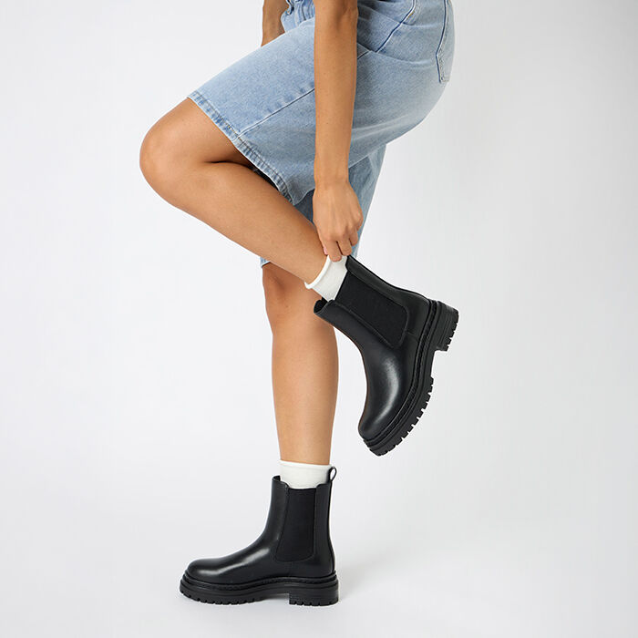 Beatles neri con tacco di 5 cm - Primadonna Collection