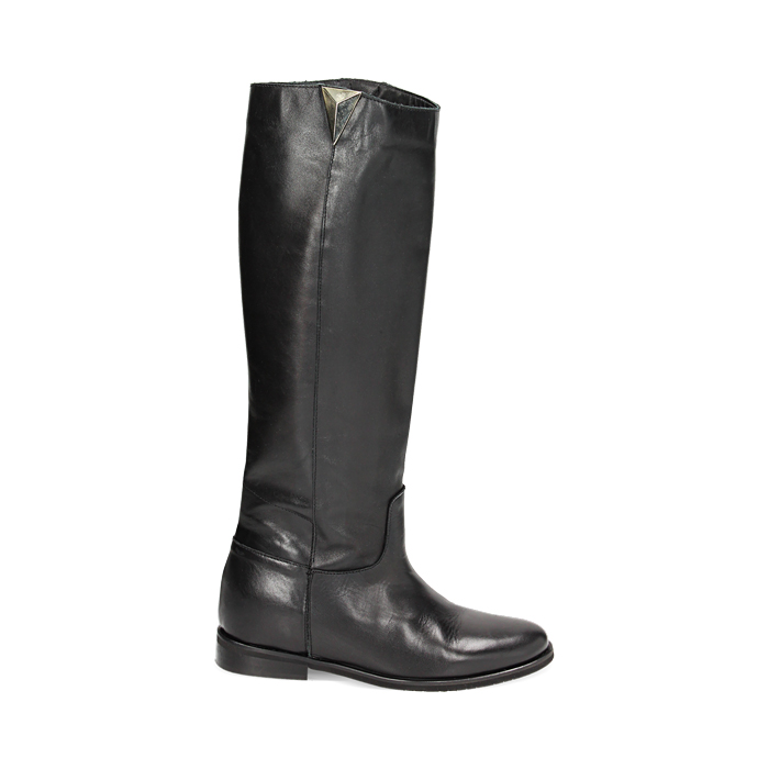 Nuova collezione Primavera Estate scarpe vestiti borse e accessori